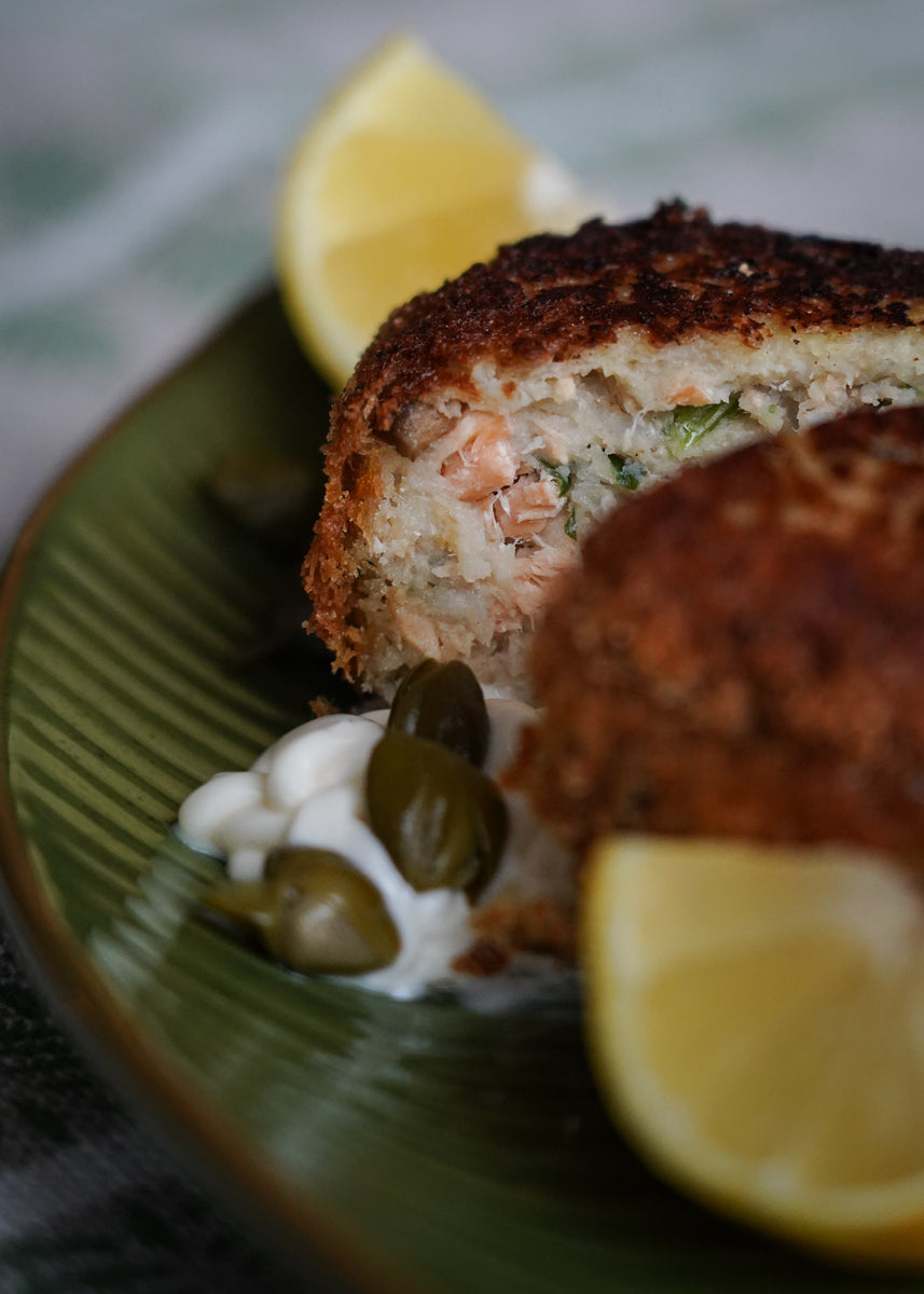 Fish Cakes (twin pack) – Tisbury Delicatessen